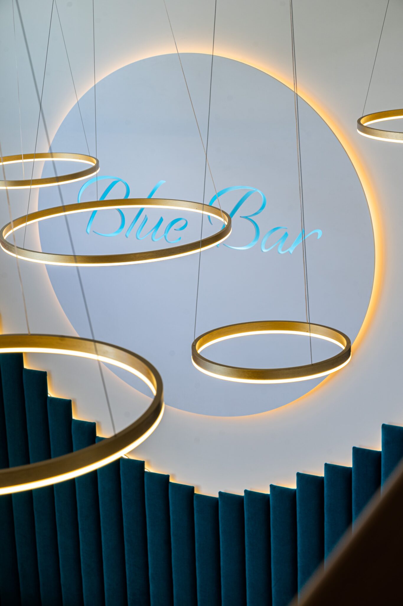 Blue Bar - Royan Shopping